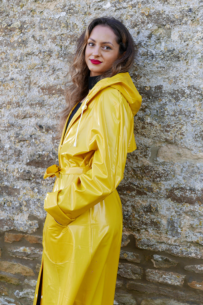 1950s Style "Classic Fashion Rain Mac" True Vintage Style In Yellow Sh – Rock n Romance